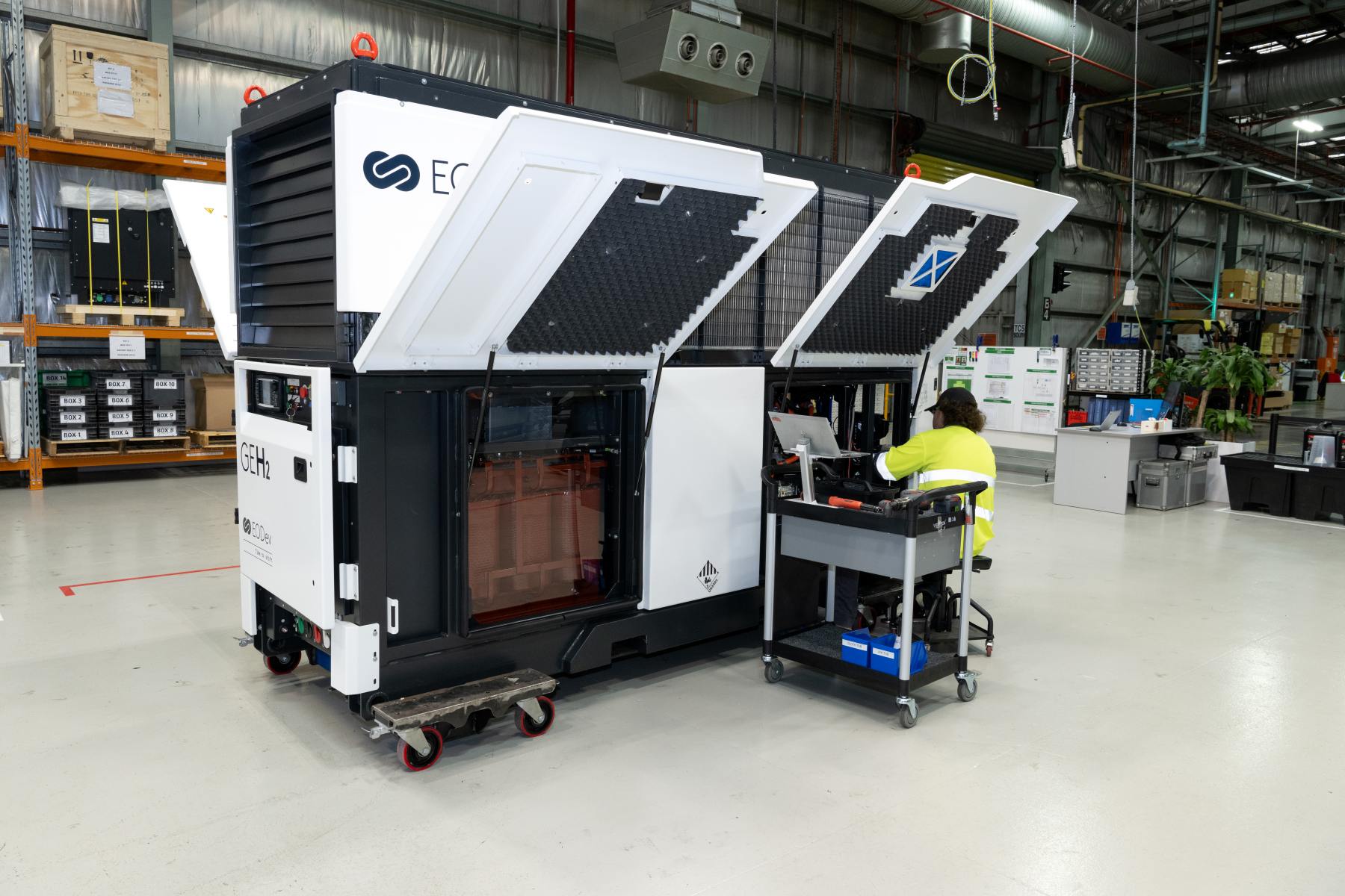 First EODev GEH2 ® hydrogen fuel cell stationary power generator ...